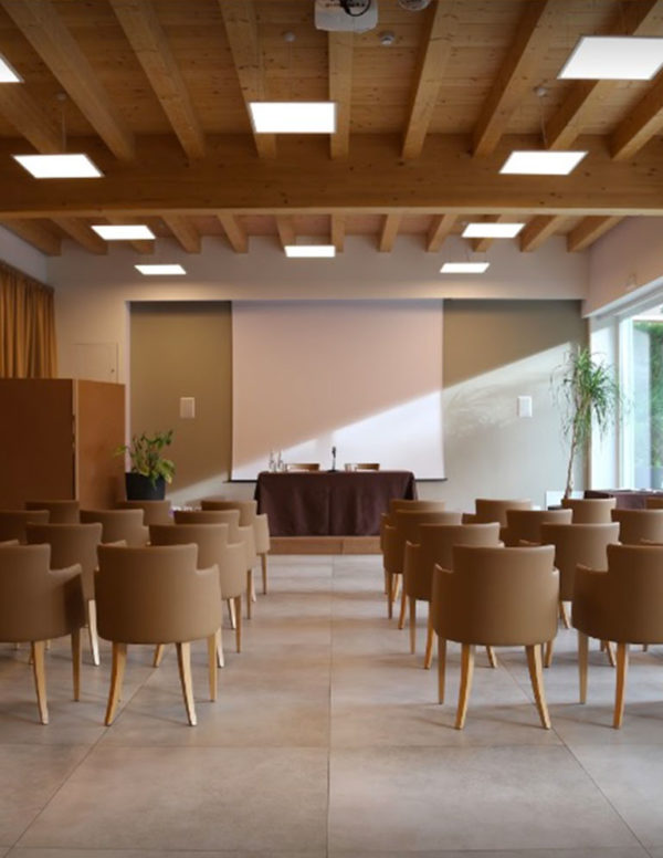 Molena chairs for bars and restaurants since 1955 - Home Page